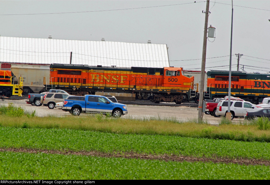 BNSF 500 Roster shot.